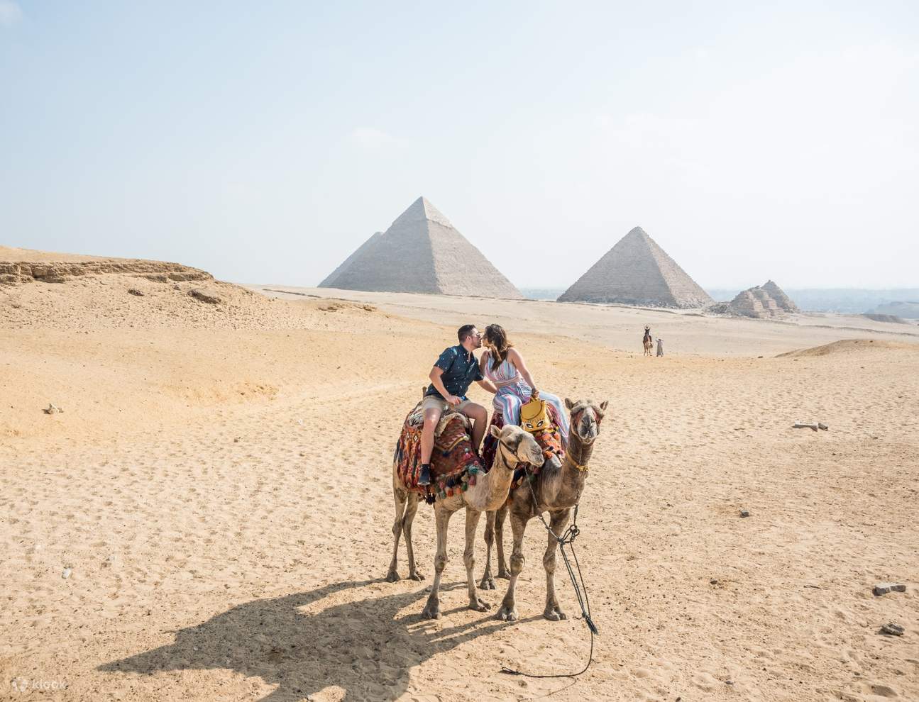 Half-Day Pyramids Romantic Photography Tour from Cairo - Klook ...