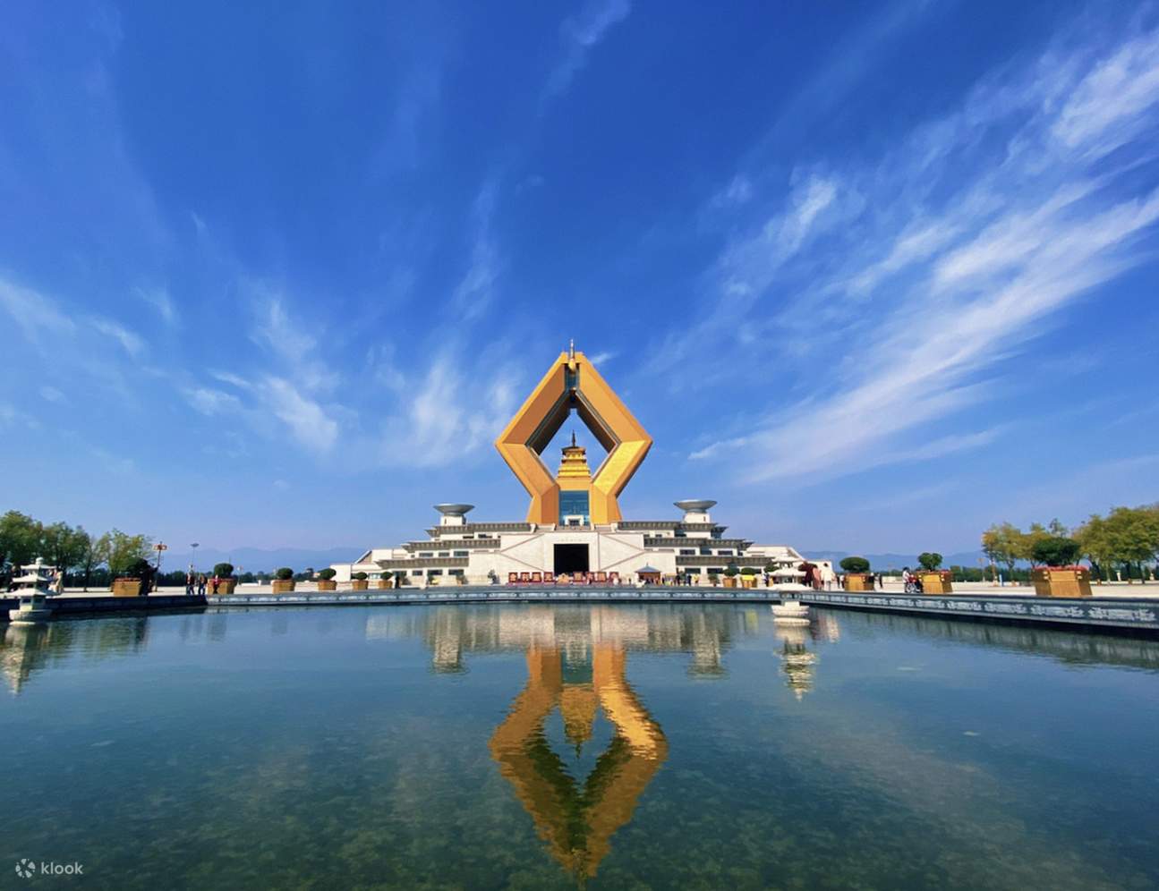 Tur Pribadi Sehari 法门寺 (Famen Temple) dan Qian陵 (Makam Qian) di Xi'an ...