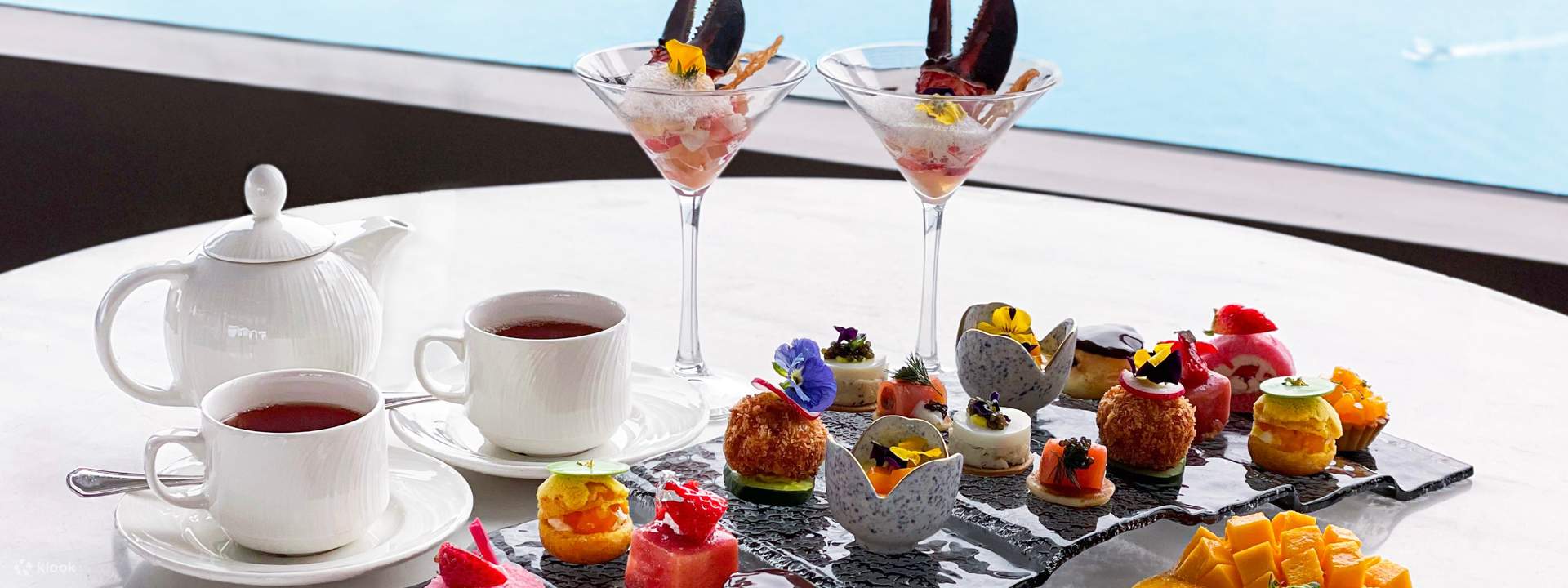 Le 188° Restaurant & Lounge - Harbour Grand Hong Kong - Klook United ...