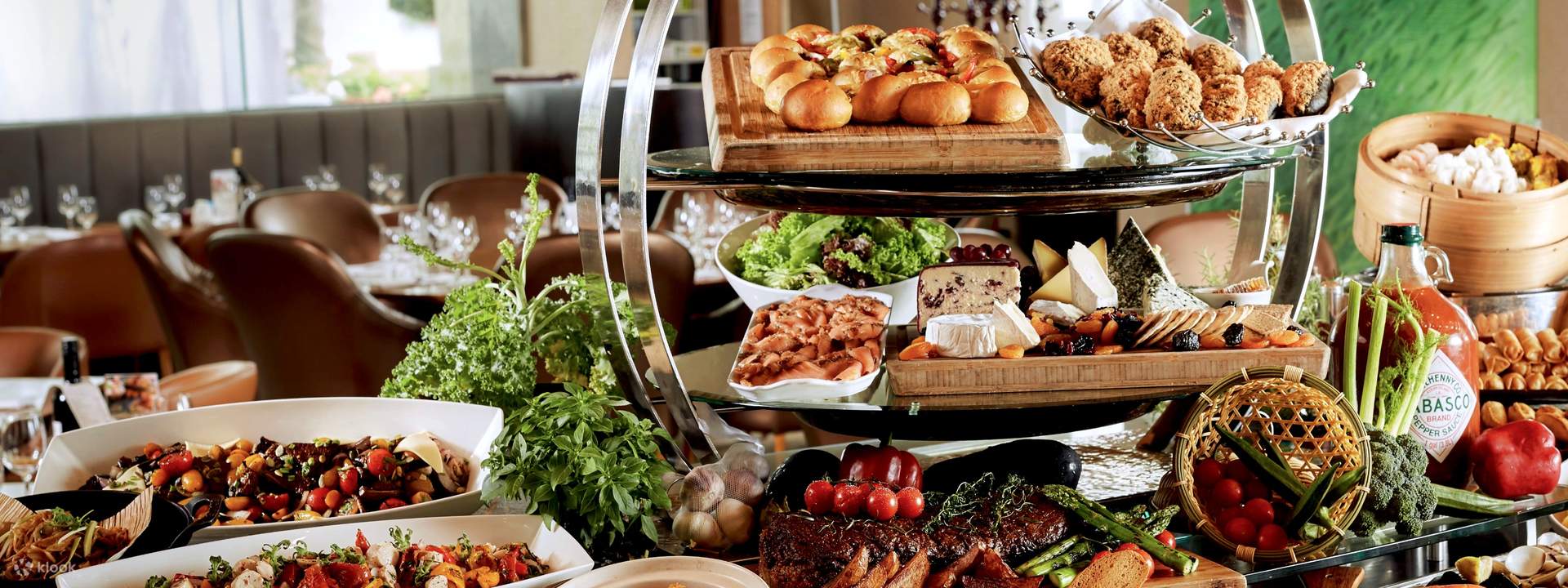 Town Restaurant, The Fullerton Hotel