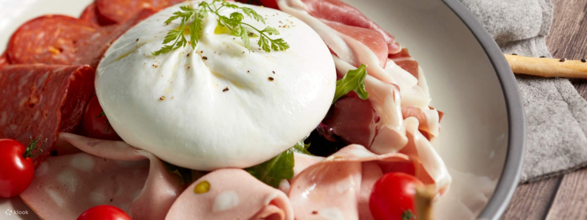 Waterfall Ristorante Italiano in Shangri-La