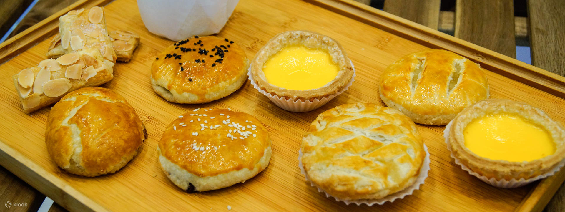 Hong Kong Flaky Lotus Pastry Set in Tanjong Pagar, Singapore
