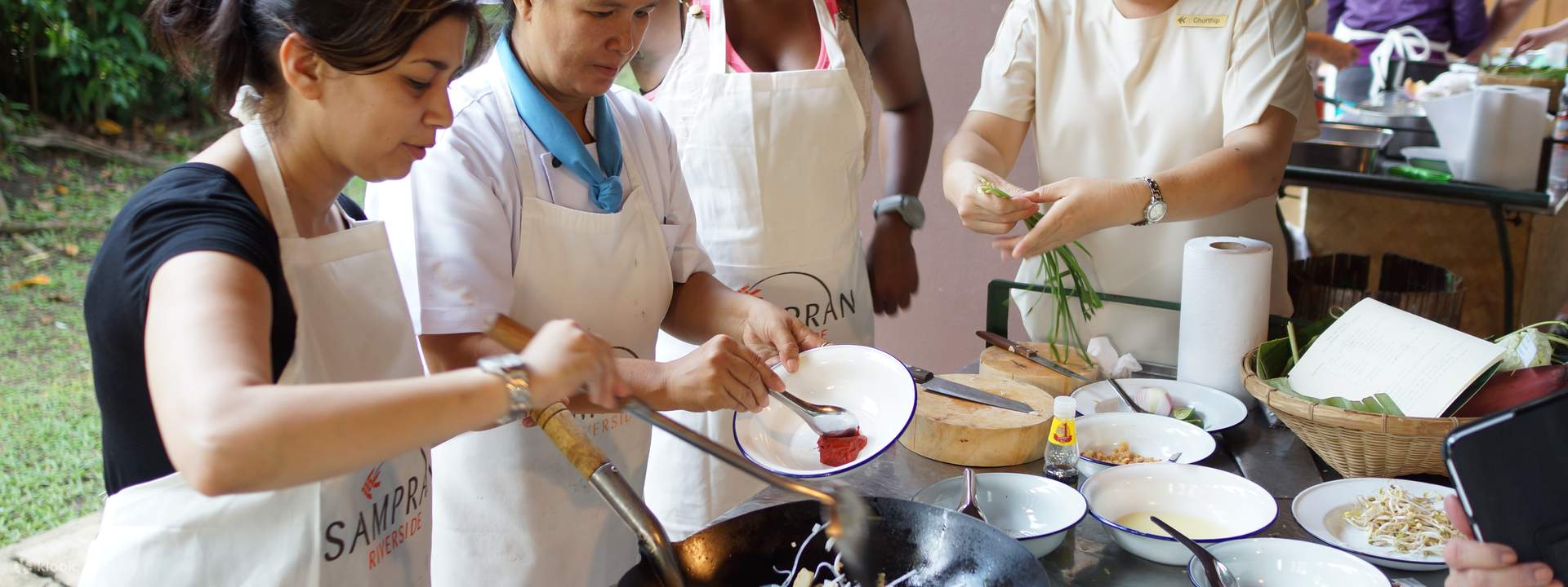 Traditional Thai Cooking Class at Sampran Riverside - Klook Hong Kong ...
