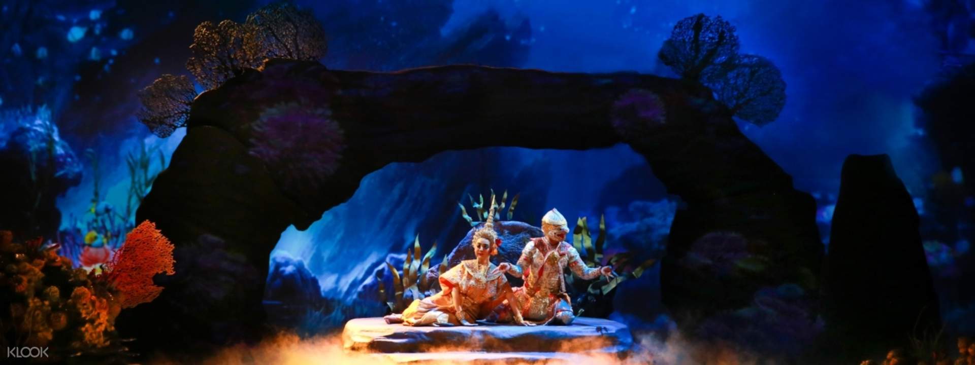 Khon-Thai Classical Masked Dance at Sala Chalermkrung Royal Theatre in ...