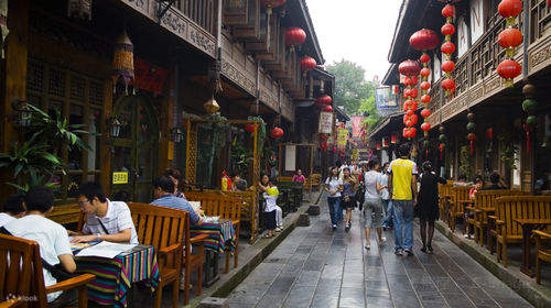 Du Fu Thatched Cottage & Jinli Ancient Street & Chengdu IFS Private Car Day Tour - Klook United ...