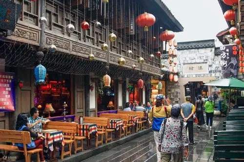 Chengdu Private Guided Day Tour: Qingyang Palace, Wuhou Shrine, Jinli ...