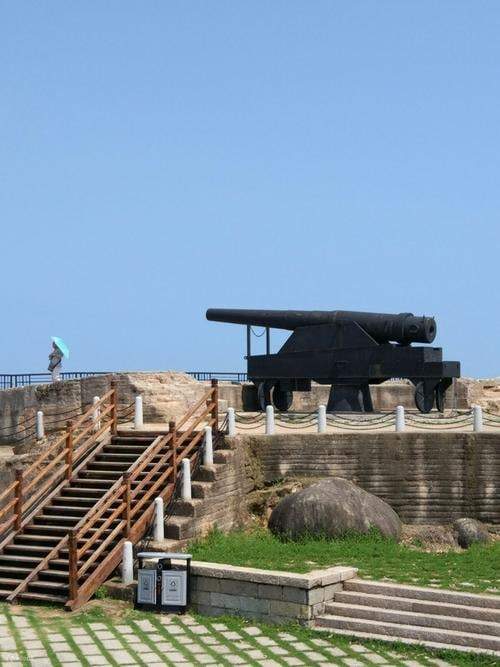 Depart from Xiamen Zhangzhou Volcano Island + South Fort Day Tour - Klook