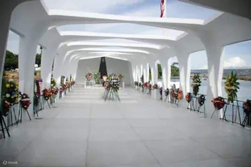 Oahu: Lawatan Audio Dikisahkan Memorial USS Arizona Rasmi - Klook Amerika Syarikat