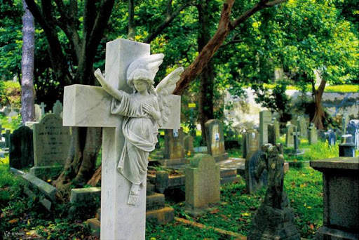 Hong Kong's Development through Cemeteries: Happy Valley Cemetery+Happy ...