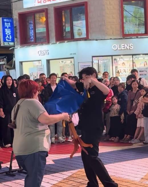 Korean Night Culture Tour at Hongdae with K-Space - Klook Philippines