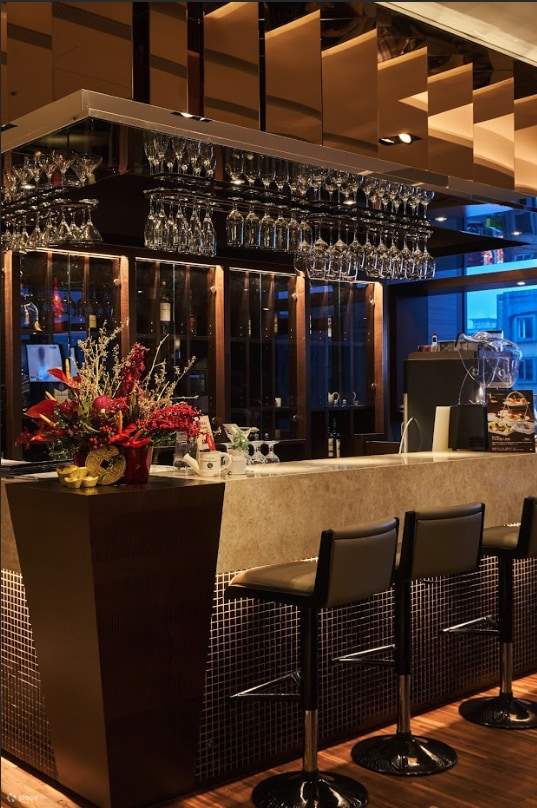 Taipei Keda Hotel - 98 Bar - MRT Longshan Temple Station - Klook Singapore