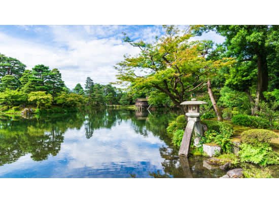 Kenroku-en, Kanazawa Castle Park, and Higashi Chaya District Private ...