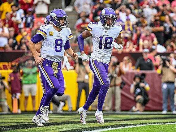 Minnesota Vikings Football Game at US Bank Stadium - Klook India