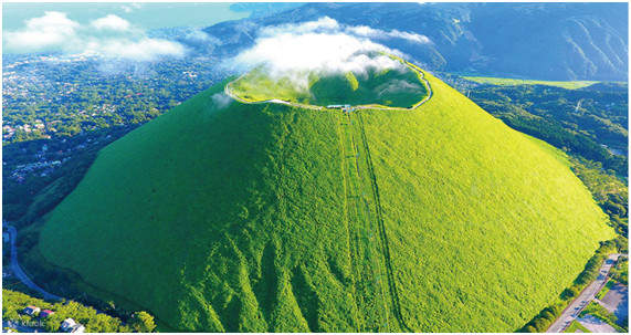 Hakone Shrine, Mt. Komuro & Jogasaki Coast Day Tour from Tokyo - Klook