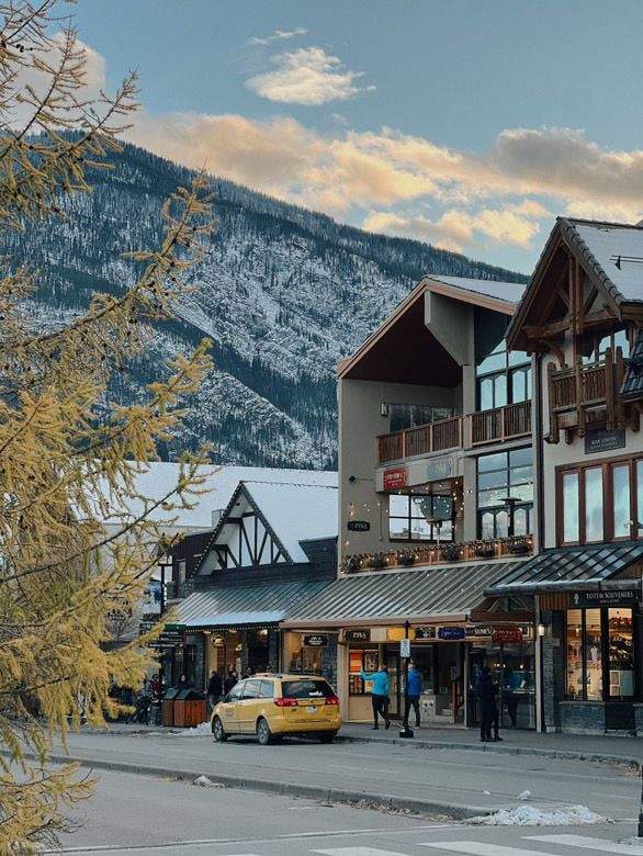 2 Day Tour Explore Banff National Park and Rocky mountains - Klook ...