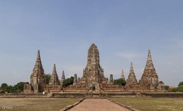 Let's go to Ayutthaya, a World Heritage Site, on the State Railway of ...
