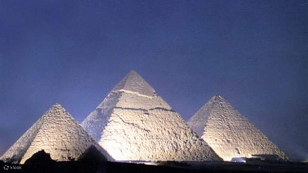 Planets Line Up With Pyramids