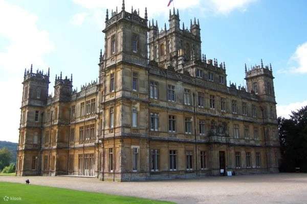 Downton Abbey and Oxford Tour from London Including Highclere Castle ...