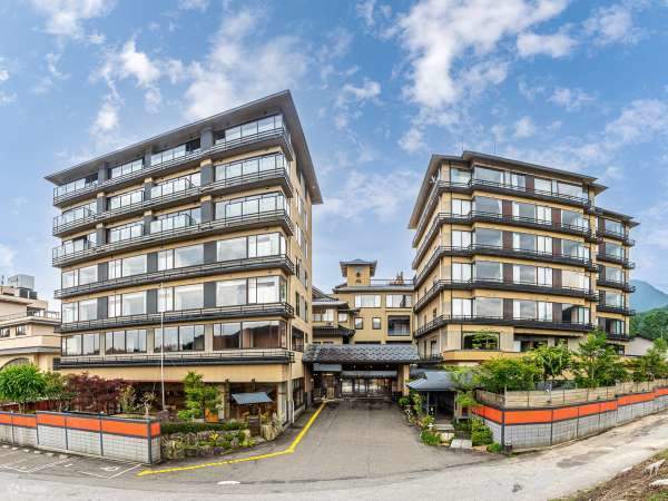 Rute Pegunungan Alpen Tateyama Kurobe 2 Hari, Ladang Miharashi, dan ...