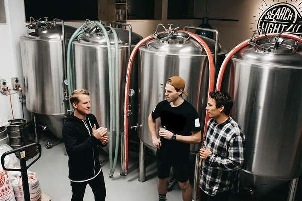 Local Brewery Tour with Lunch & Beer Tasting in Queenstown - Klook