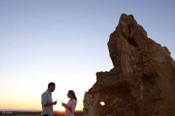 Pinnacle Desert Sunset and Evening Stargazing Day Tour from Perth ...
