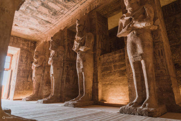 Paket Satu Kuil Abu Simbel dengan Kuil Philae dari Aswan - Klook Indonesia