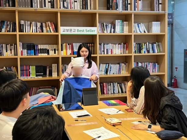 Personal Color Experience with Kpop Makeup & Hair Lessons - Klook ...