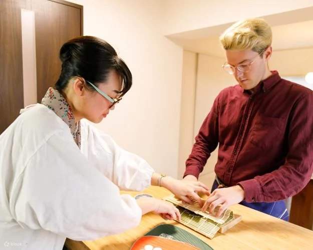 2,5 Jam Ikuti Workshop Pembuatan Miso Kelas Memasak Osaka - Klook Indonesia