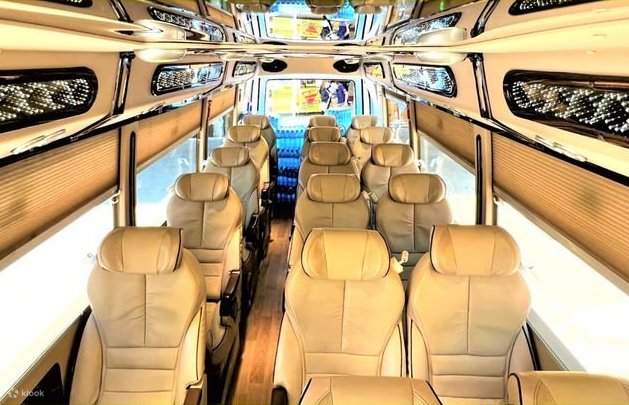 Shared Limousine Between Ho Chi Minh City and Tay Ninh - Klook Philippines