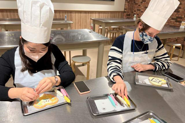 "Shiroi Koibito" Kelas Membuat Cookie di Hokkaido - Klook Indonesia