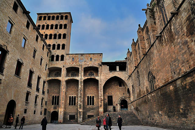 Barcelona Picasso Museum and The Born Walking Tour - Klook Estados Unidos