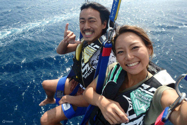 海上拖傘及海上運動在線預訂（沖繩宜野灣） Klook 客路