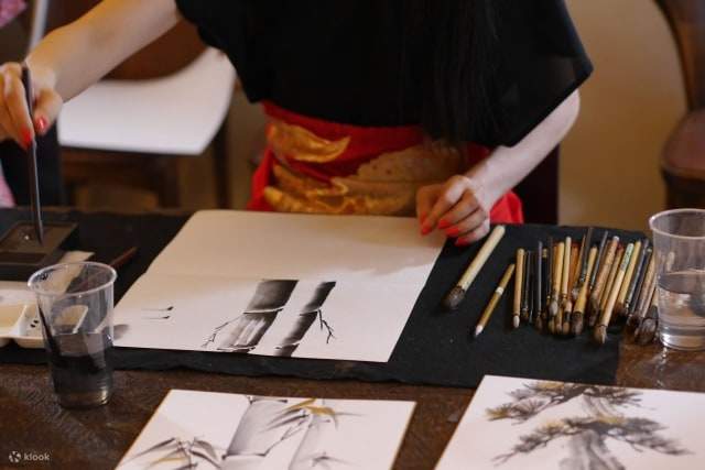 Ink Painting Experience in a Green Tea Shop in Tsukiji, Tokyo - Klook ...