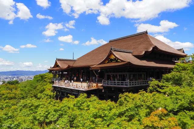 One-Day Tour to Katsuoji Temple, the Temple of the Victorious Daruma in ...