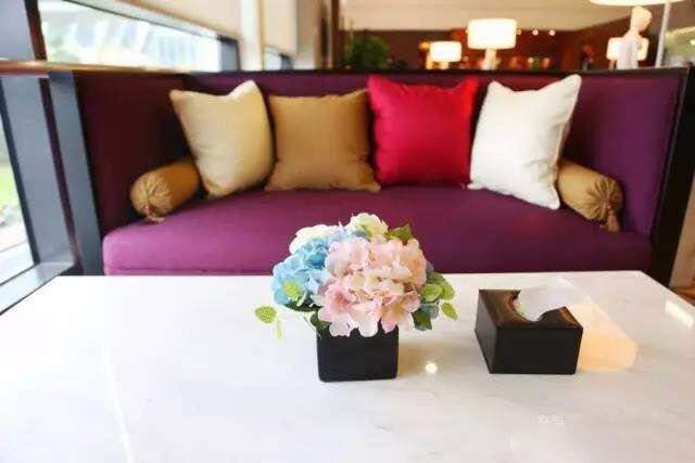Shanghai Hongqiao International Airport (SHA) Lounge Service - Klook