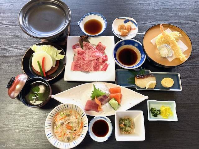 Saga: Yutoku Inari Shrine & Ogi Park & Tosu Premium Outlets Day Trip ...