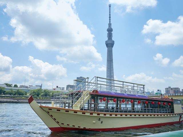 Tokyo Bay, Japan chartered boat tour: Yakata-bune (houseboat) Takamoto ...