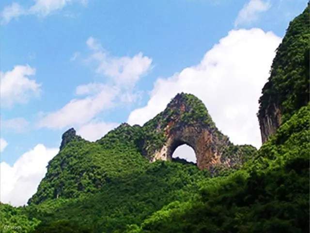 1-Day Private Tour of Yangshuo from Guilin: Yulong River, Yulong Bridge ...