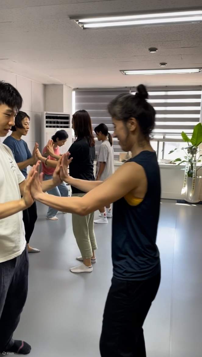 Zen Tai Chi Class in Hongdae: Balance Your Mind & Body - Klook