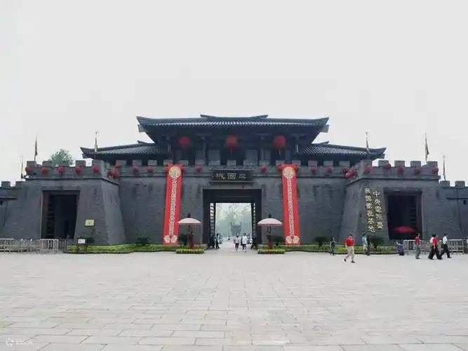 Wuxi Private Day Tour: Yuantouzhu, Three Kingdoms City, Water Margin ...