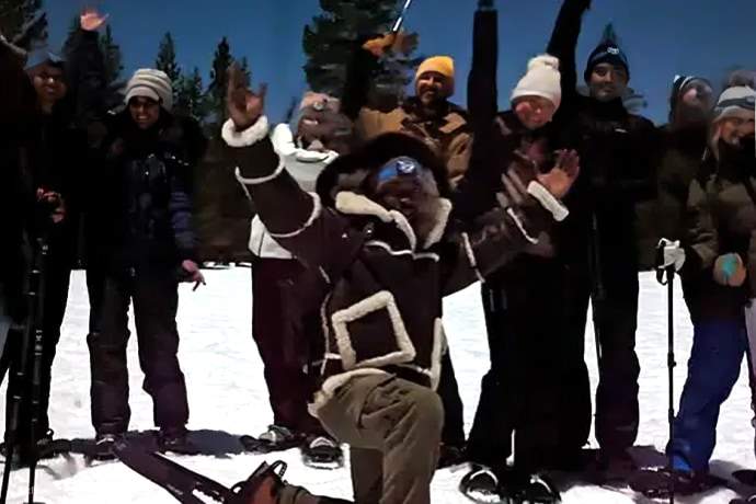 Moonlight Snowshoe Tour in Tahoe City - Klook Singapore