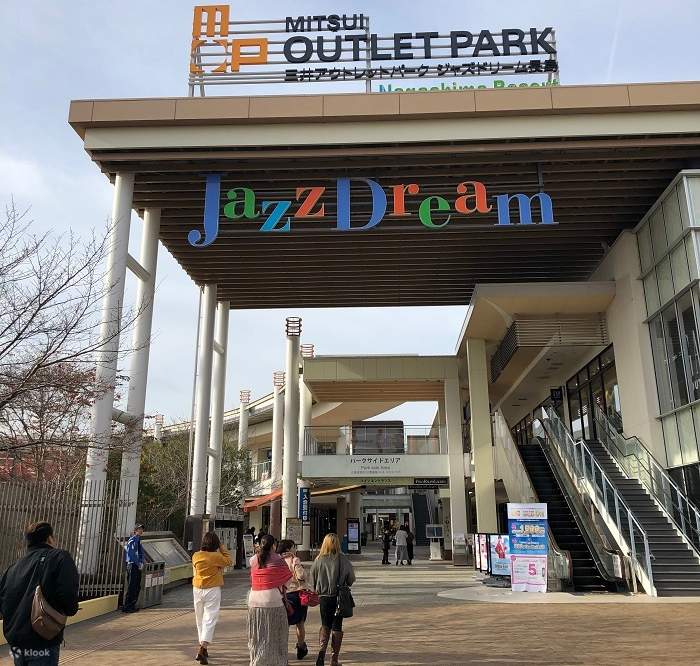 Nagashima Mitsu Outlet & Nabana no Sato Winter Illumination Bus Tour - Klook Philippines