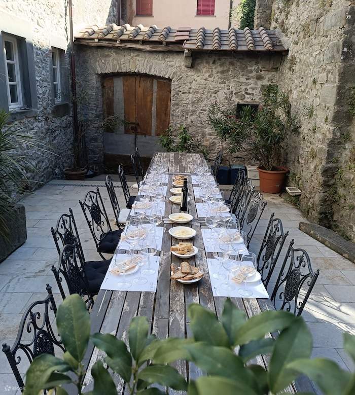 Private wine tasting in Lucca with expert sommelier - Klook Canada