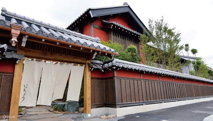 Autumn Maple Leaves Sightseeing Day Tour from Tokyo, Japan - Klook ...