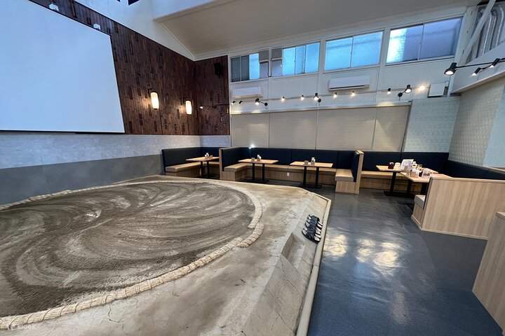 Sumo wrestling experience and chanko lunch in Tokyo - Klook Australia