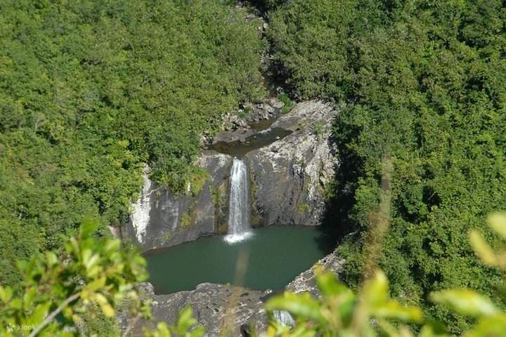 Mauritius: Guided Tamarind Falls Hike with Hotel Transfers - Klook ...