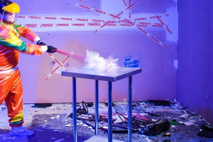 Join In The Smash Room Experience in Melbourne - Klook