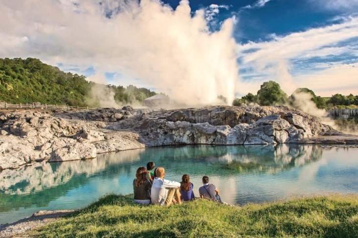 Tur Rotorua dengan Pemandian Air Panas - Klook Indonesia
