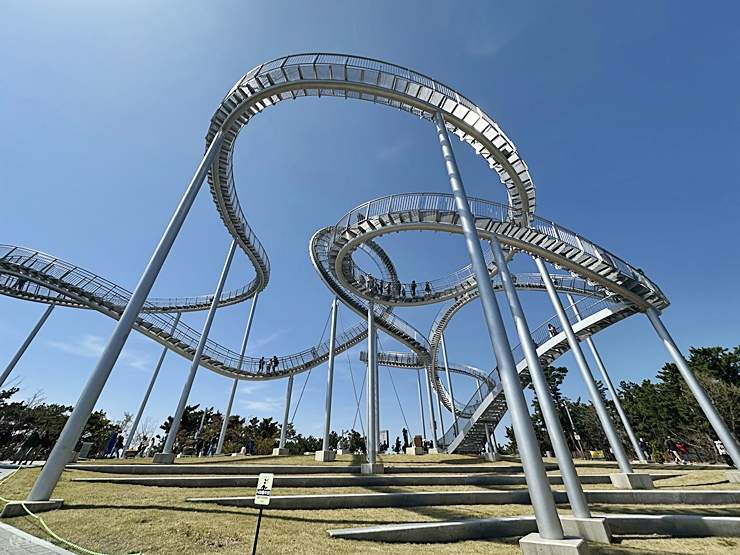 Night Pohang Space Walk & Gyeongju World Day Tour dari Busan - Klook ...