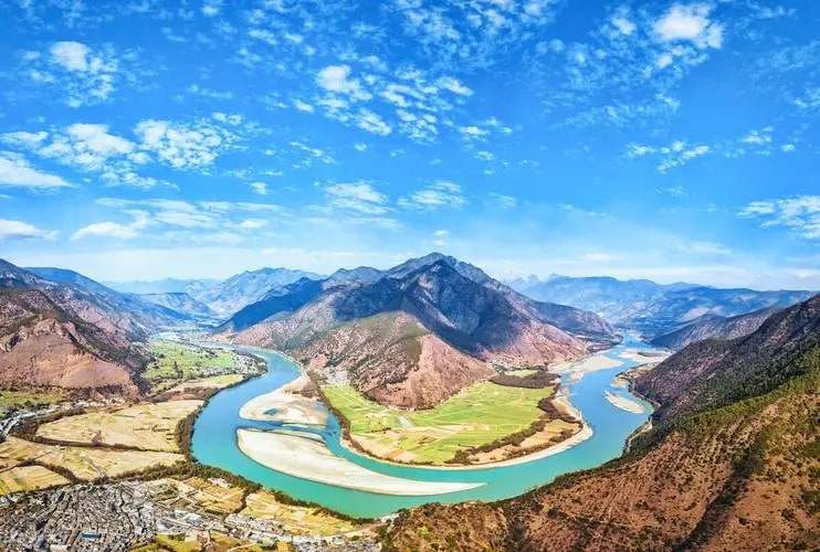 Private 1-day tour of the Yangtze River First Bend, Tiger Leaping Gorge ...
